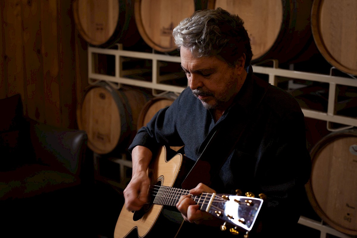 Live Entertainment with Jarrett Renshaw